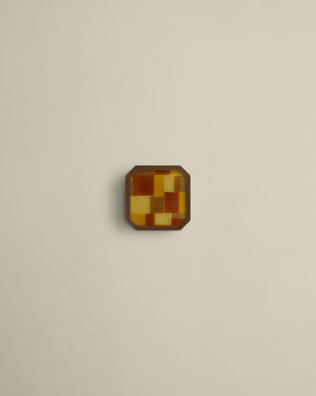 In Common With | Surface Mounts